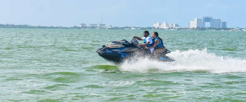 Cancun: WaveRunner-rit | GetYourGuide
