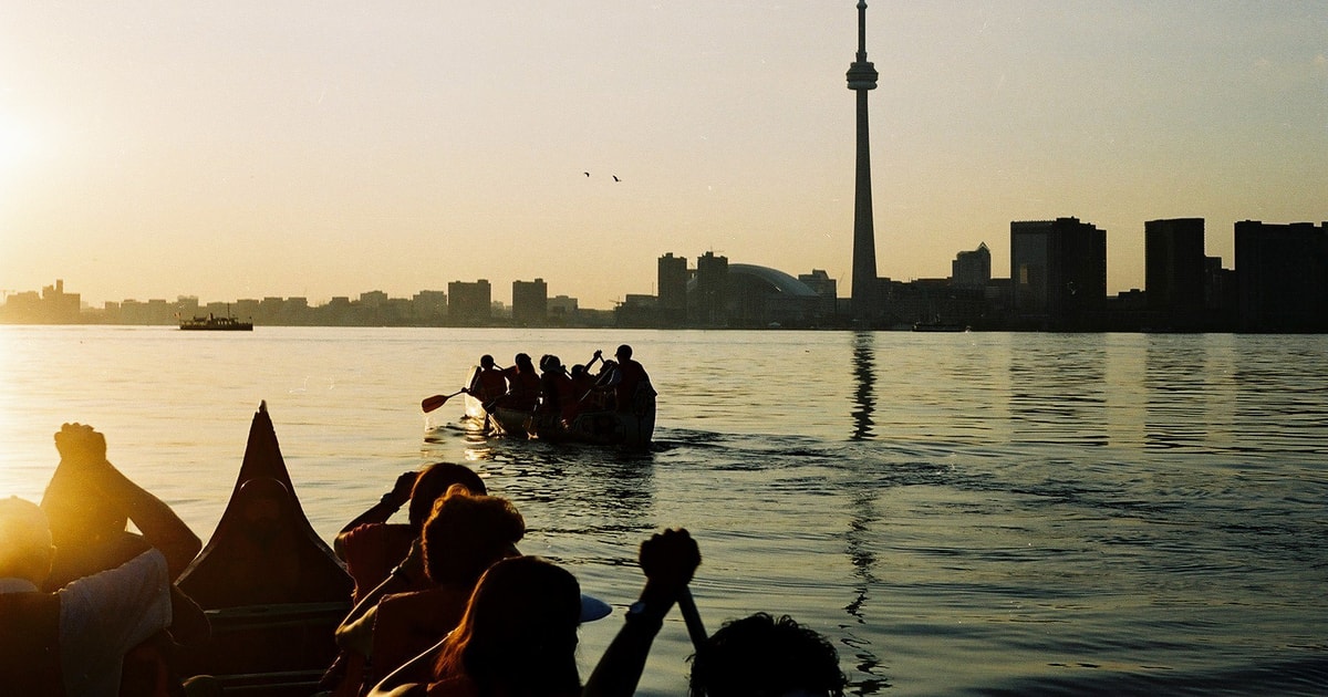 Islas de Toronto: tour en canoa al atardecer | GetYourGuide