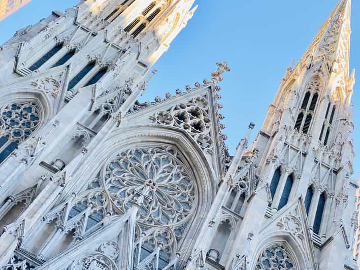 New York: Midtown Pedicab Rickshaw Tour | GetYourGuide