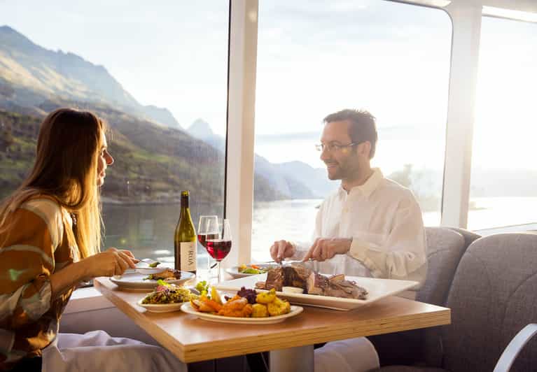 Queenstown: Lunch/Dinner Cruise | GetYourGuide