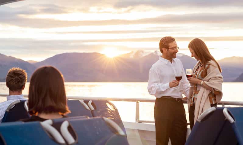 Queenstown: Lunch/Dinner Cruise | GetYourGuide