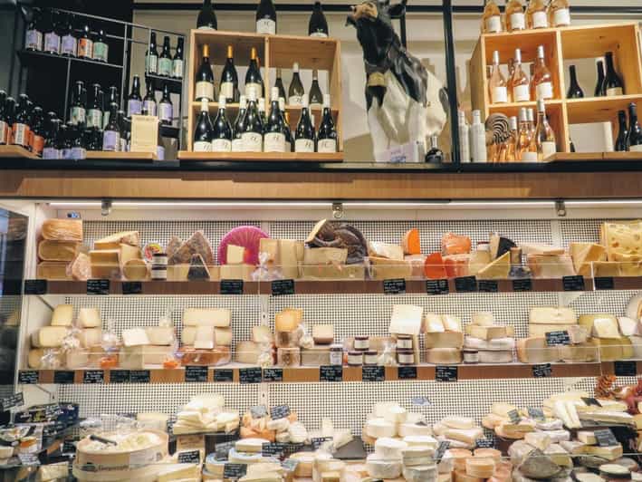 Paris: Tur ghidat cu șampanie și mâncare în St-Germain-des-Pres ...