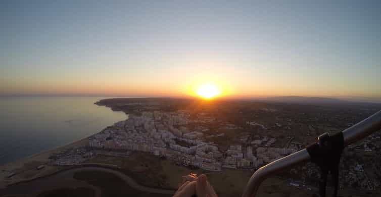 Albufeira: Sunset Paragliding Flight | GetYourGuide