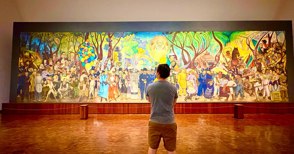 Ciudad de México: tour guiado a pie por los murales de Diego Rivera ...