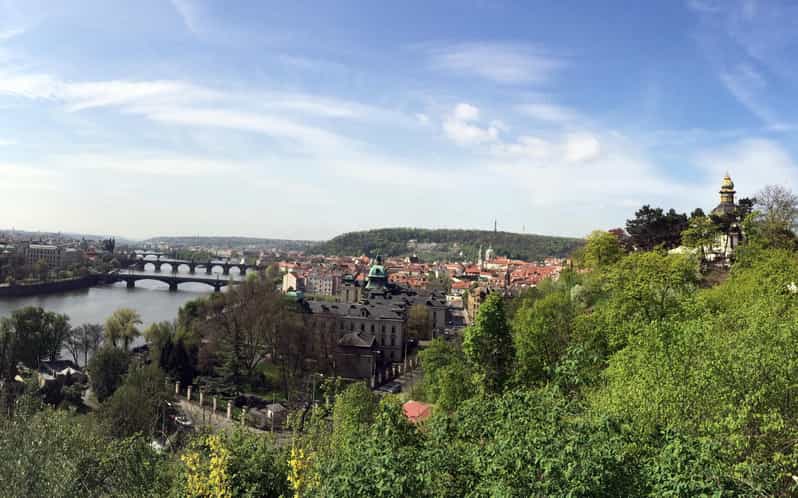 Praag: Adembenemende uitzichtpunten, burcht, stad & park E-Bike Tour ...