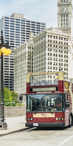 Chicago: Hop-on Hop-off Sightseeing Tour by Open-top Bus | GetYourGuide