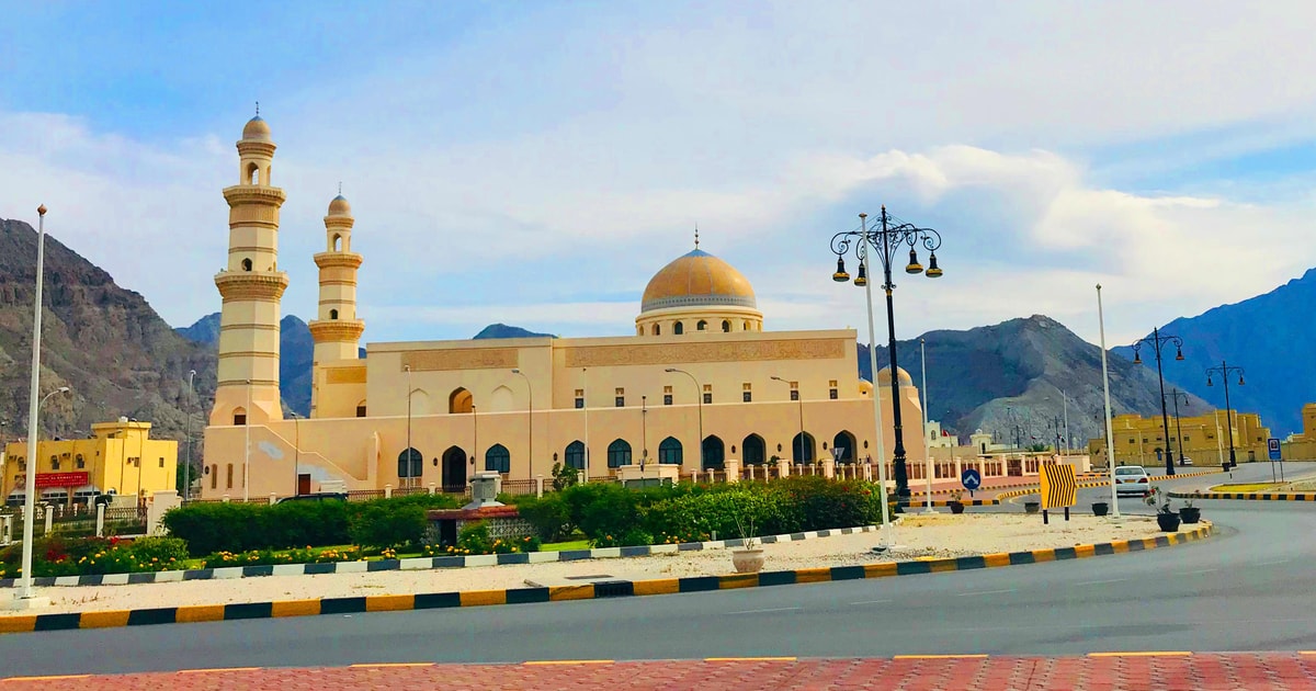 Khasab: City Tour With Khasab Fort | GetYourGuide