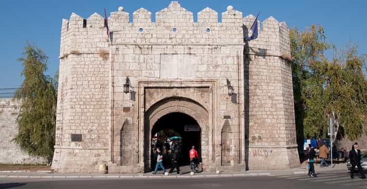 Ćele Kula (schedeltoren) in Niš bezoeken? Nu tickets boeken! | GetYourGuide