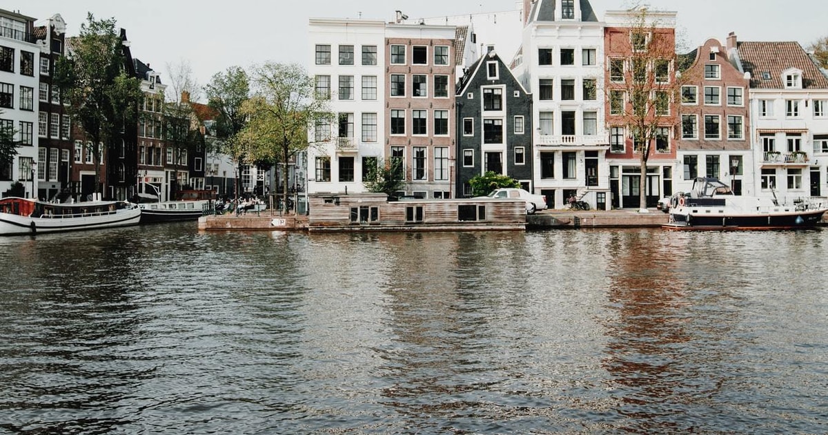 Amsterdam: Rundgang − Architektur-Highlights | GetYourGuide