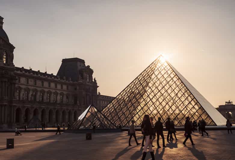 Paris: Louvre Highlights Tour ohne Anstehen mit Mona Lisa | GetYourGuide