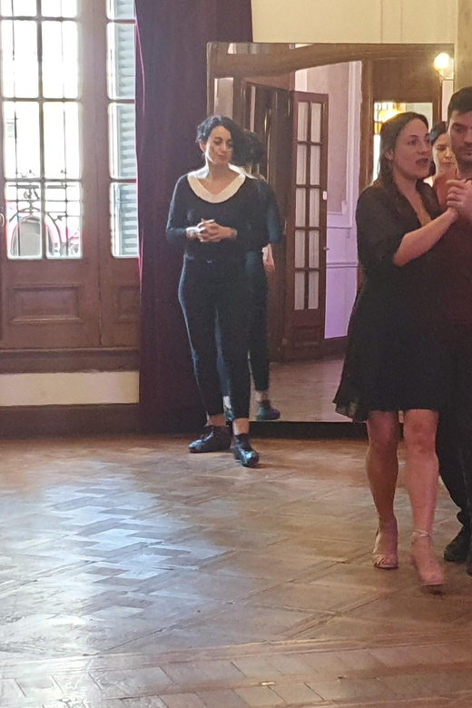 Buenos Aires: Group tango class with mate and snacks | GetYourGuide