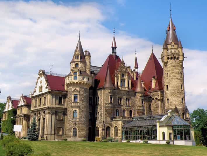 Breslauer Schloss in Moszna Private geführte Tour | GetYourGuide