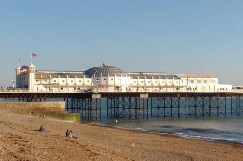 GetYourGuide | Discover Brighton with Péricles