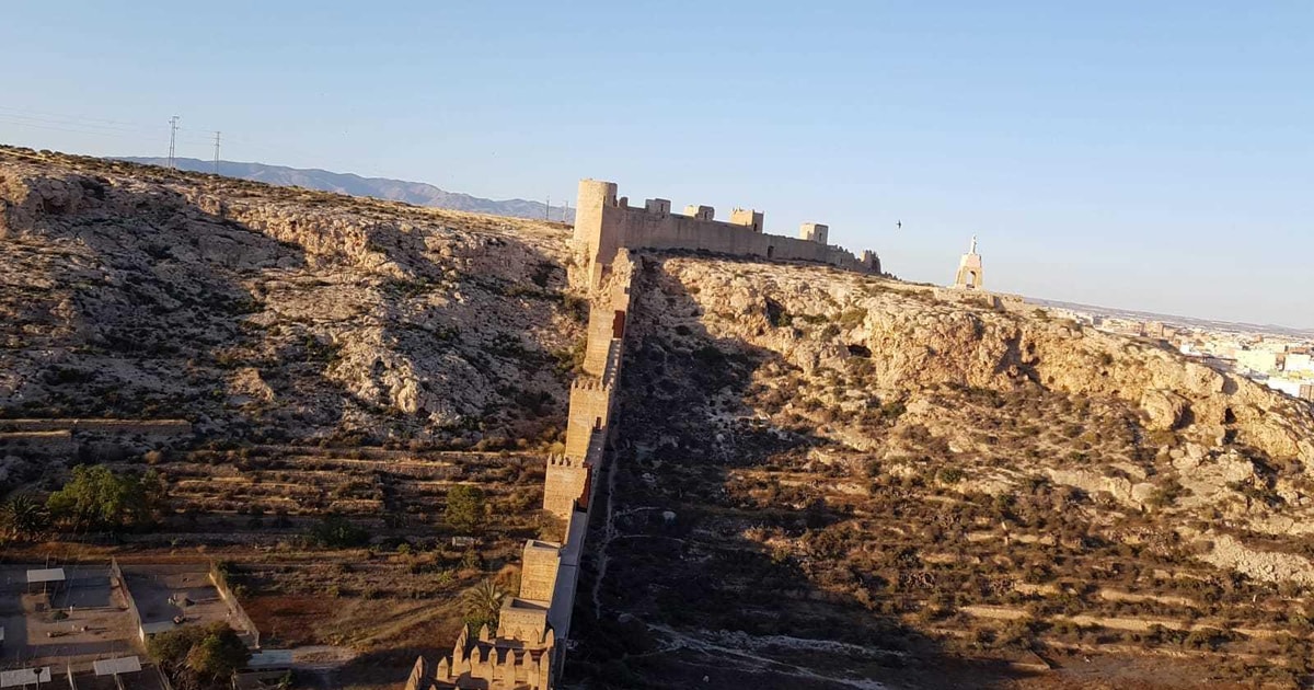 Almería: tour guiado a la Alcazaba | GetYourGuide