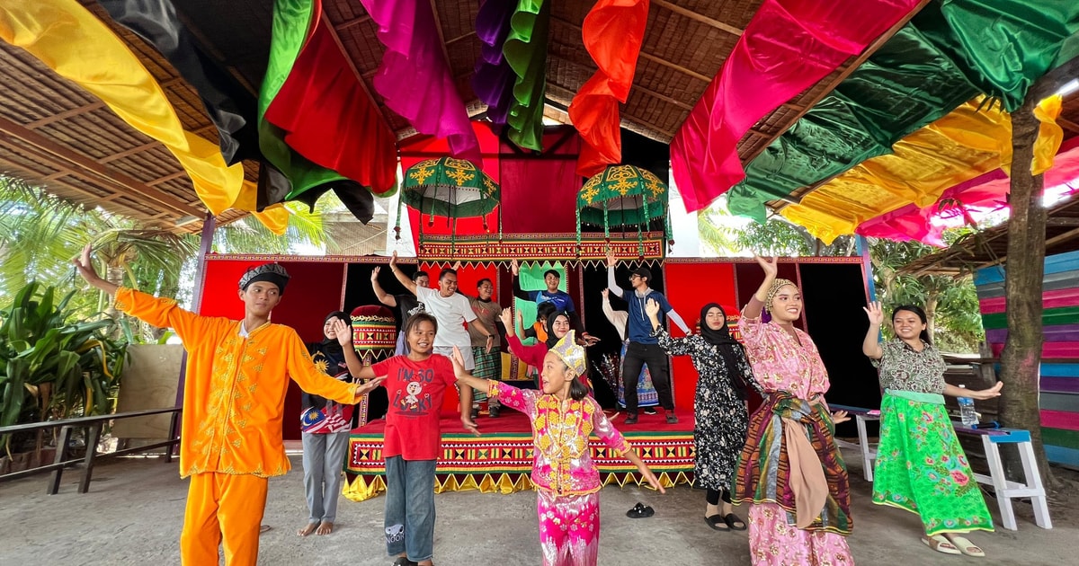 KAMPUNG GIPSI-DAGTRIP NAAR BAJAU HEMEL GRATIS NASIGORENG & TEH ...