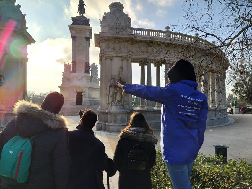 Madrid: Visita guiada a pie por la Azotea de la Cibeles y el Parque del ...