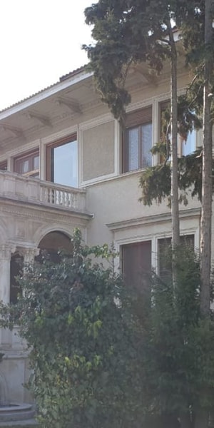 Bucarest: Visita guiada a la Villa Ceausescu | GetYourGuide