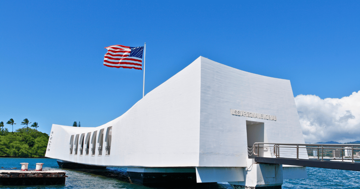 USS Arizona Memorial - Honolulu City - Pearl Harbor Tour | GetYourGuide
