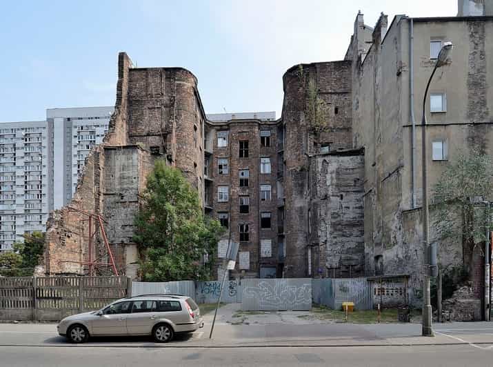 Visita guiada diaria del gueto judío de Varsovia con cementerio judío ...