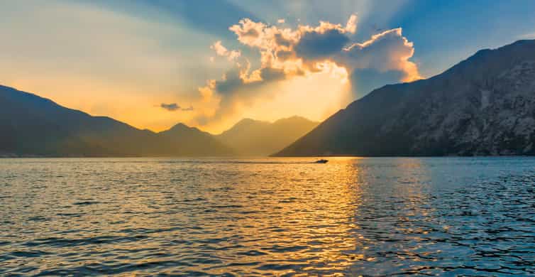 Kotor: Plimbare cu barca cu Biserica, Peștera Albastră și oprire pe ...