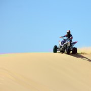 Doha: Woestijn Avontuur Quad Bike Safari | GetYourGuide