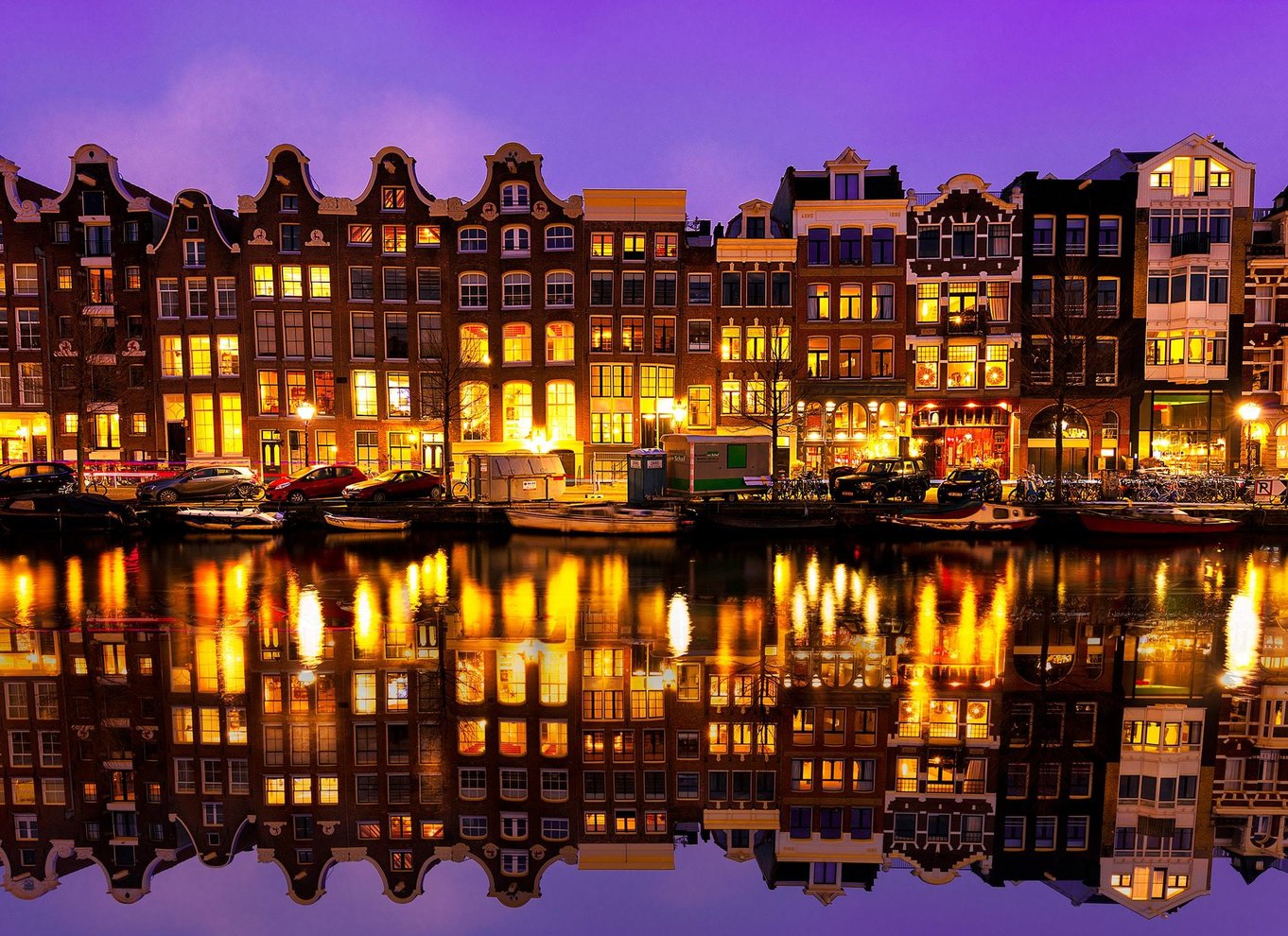 Amsterdam: Smoke & Lounge 70-Minute Light Festival Boat Tour ...