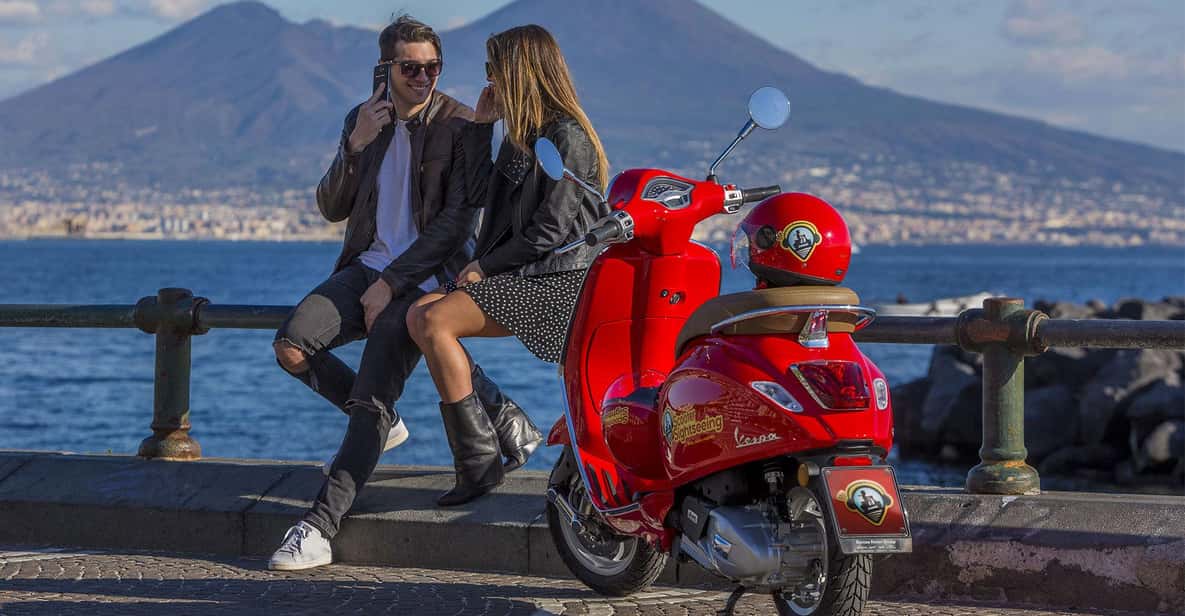Fantastisk audioguidad Vespa-tur i Neapel - med förare | GetYourGuide