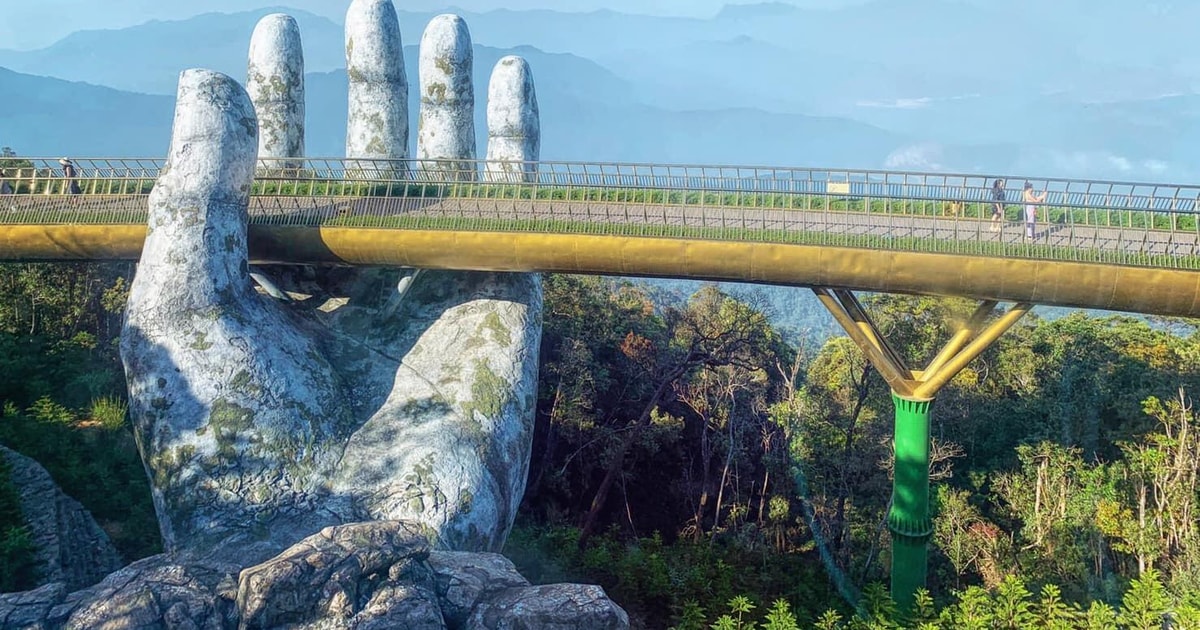 Hoi An/Da Nang : Navette partagée vers le Golden Bridge | GetYourGuide