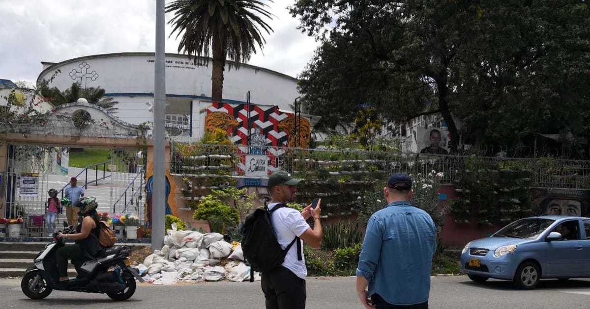 Medellín: Półdniowa wycieczka szlakiem Pablo Escobara i Comuna 13 ...