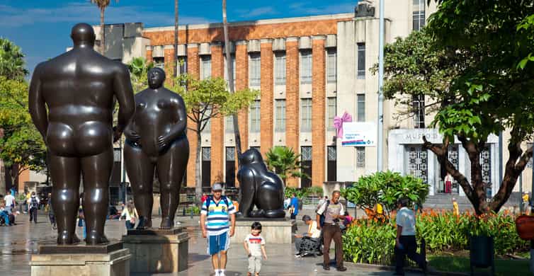 Medellín: Half-Day Pablo Escobar and Comuna 13 Tour | GetYourGuide