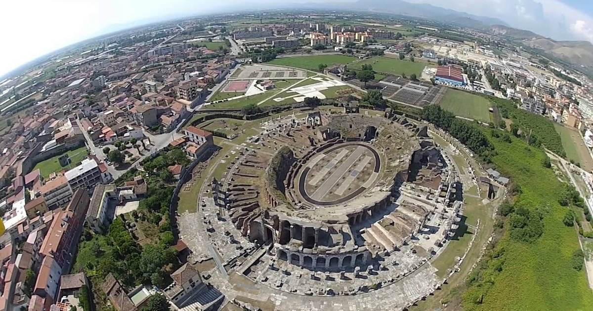 Capua: de Spartacus-arena met een archeoloog | GetYourGuide