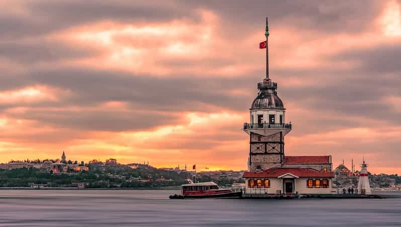 Istanbul: Asian Side Uskudar & Kadiköy Tour with Lunch | GetYourGuide