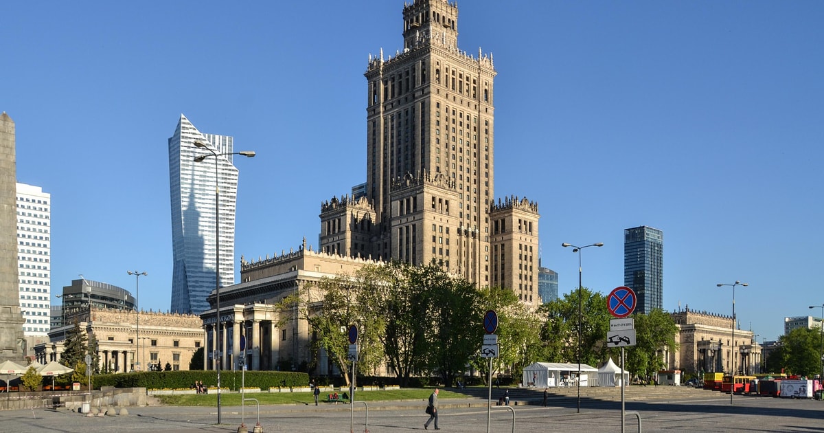 Excursión Privada de un Día a Varsovia desde Gdansk con Transporte y ...