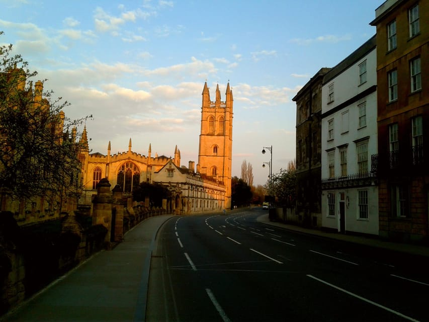 Oxford: C.S. Lewis & J.R.R. Tolkien Guided Walking Tour | GetYourGuide