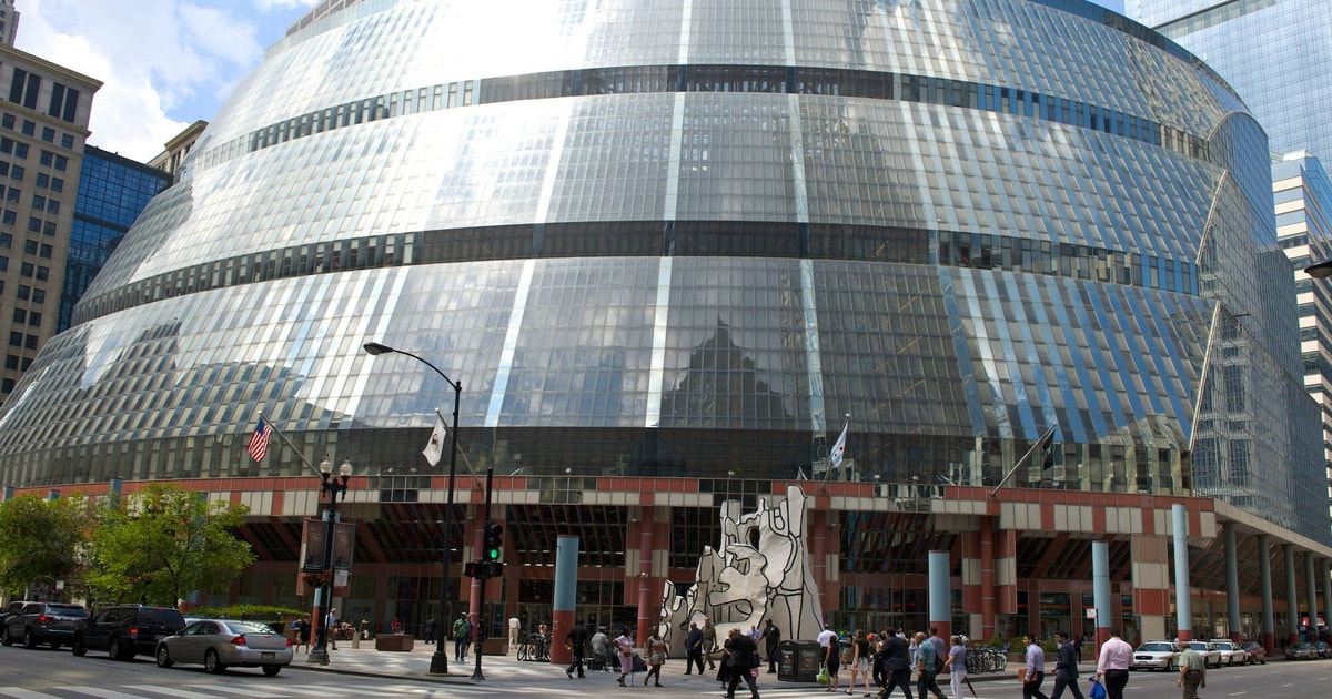 Chicago: Icons Guided Architecture Walking Tour | GetYourGuide