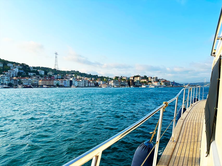 Istanbul: Bosphorus & Golden Horn Sunset Yacht Cruise | GetYourGuide