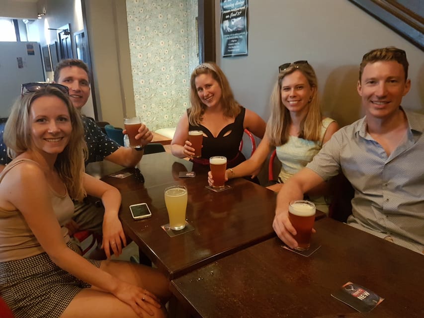 Paseo por el Pub Histórico de Balmain con Cerveza o Vino | GetYourGuide