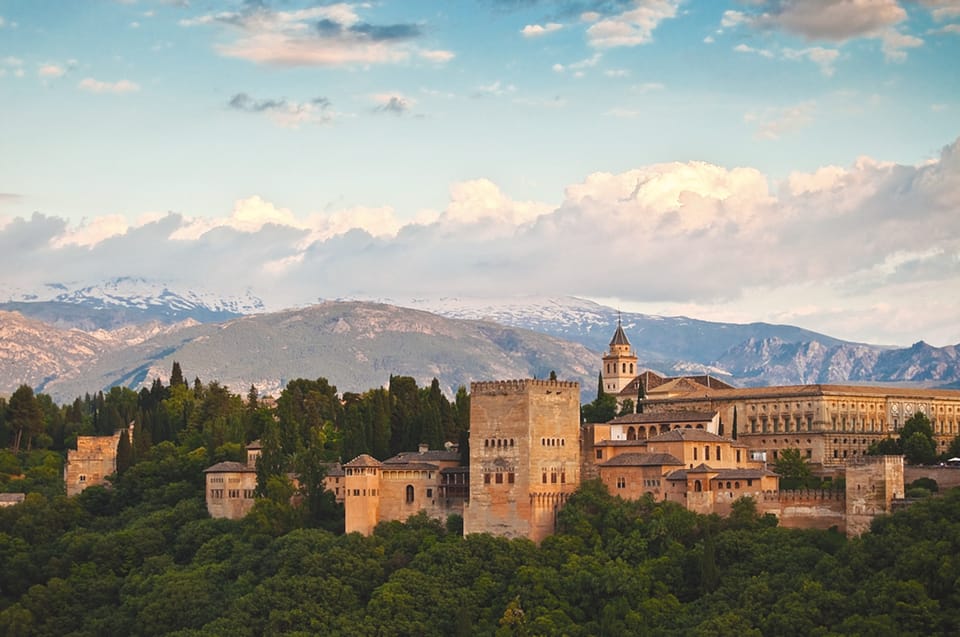 Granada: Alhambra Skip-the-Line Guided Tour w/ Nasrid Palace | GetYourGuide