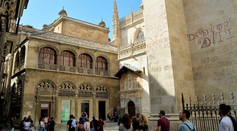 Granada: City Center Private Tour | GetYourGuide