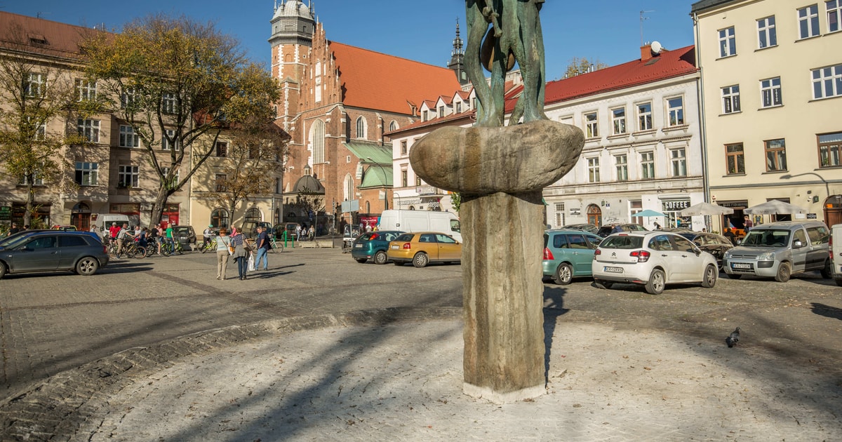 Krakow: Jewish Ghetto Walking Tour | GetYourGuide