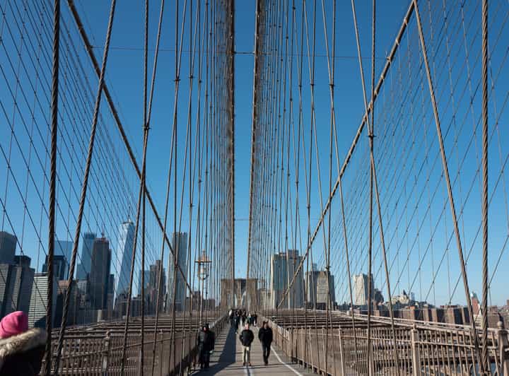 Brooklyn: Private Brooklyn Bridge & Waterfront Walking Tour | GetYourGuide