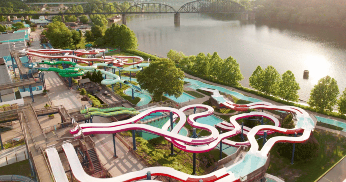 Pittsburgh, PA: Sandcastle Waterpark Entry Ticket | GetYourGuide