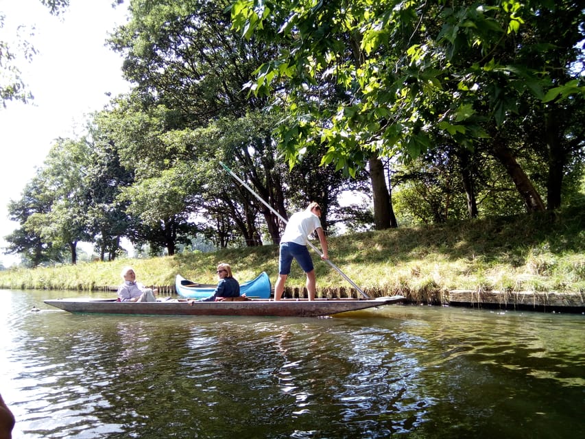 Oxford: Chauffeured Punting River with Optional Walking Tour | GetYourGuide