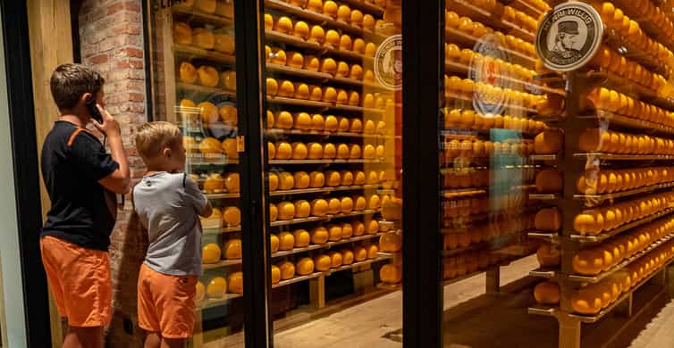 Edam: Edam Cheese Museum Entry Ticket | GetYourGuide