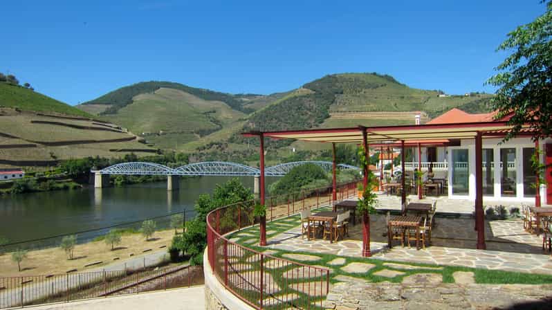 Visite complète de la vallée du Douro - Visite de 3 caves et déjeuner ...