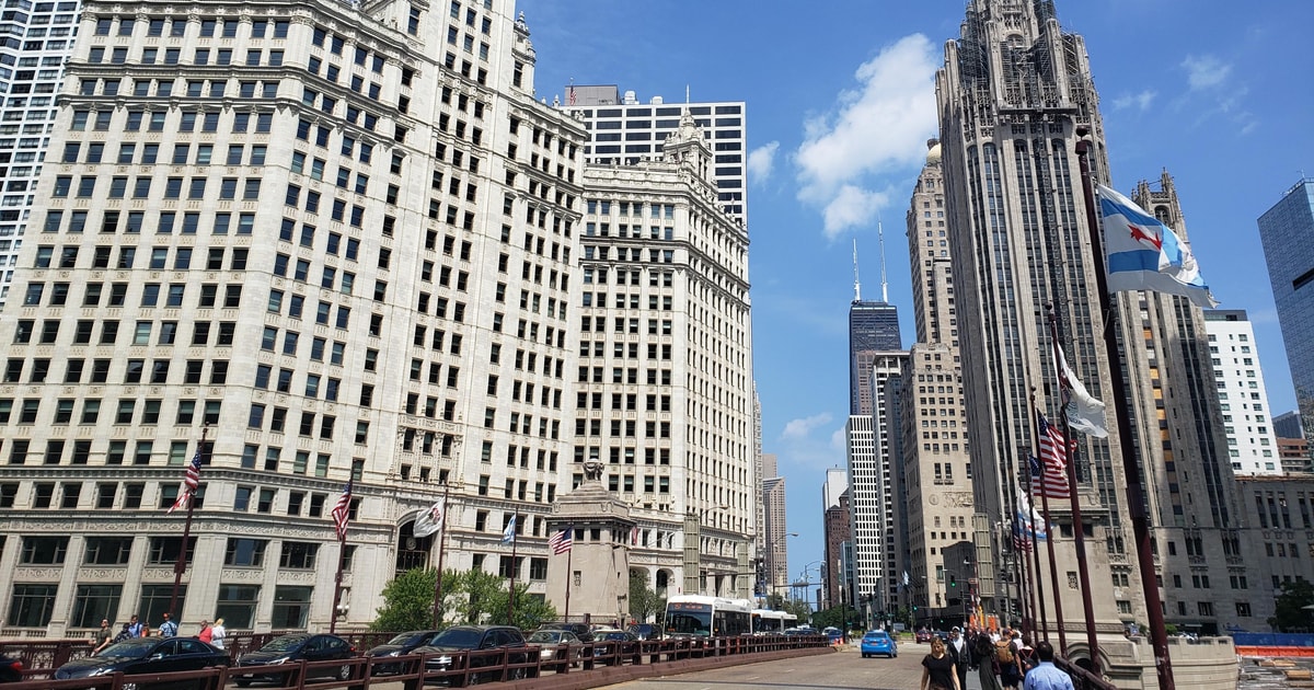 Chicago: Must See Chicago 90 minute Walking Tour | GetYourGuide