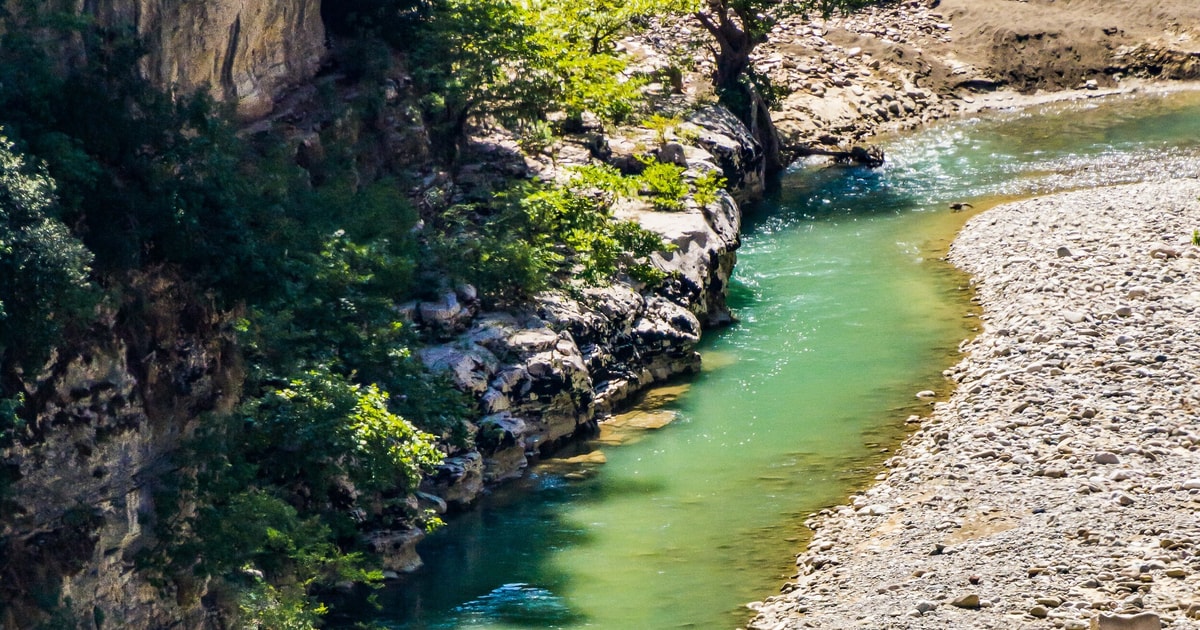 Berat: Grand Canyon van Albanië Raften en kanoën | GetYourGuide