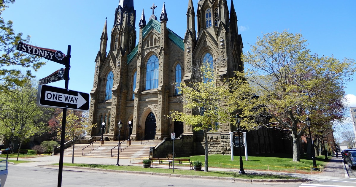 Prince Edward Island: Small Group Charlottetown Walking Tour | GetYourGuide