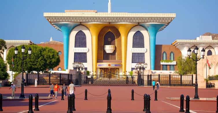Muscat life and culture | GetYourGuide