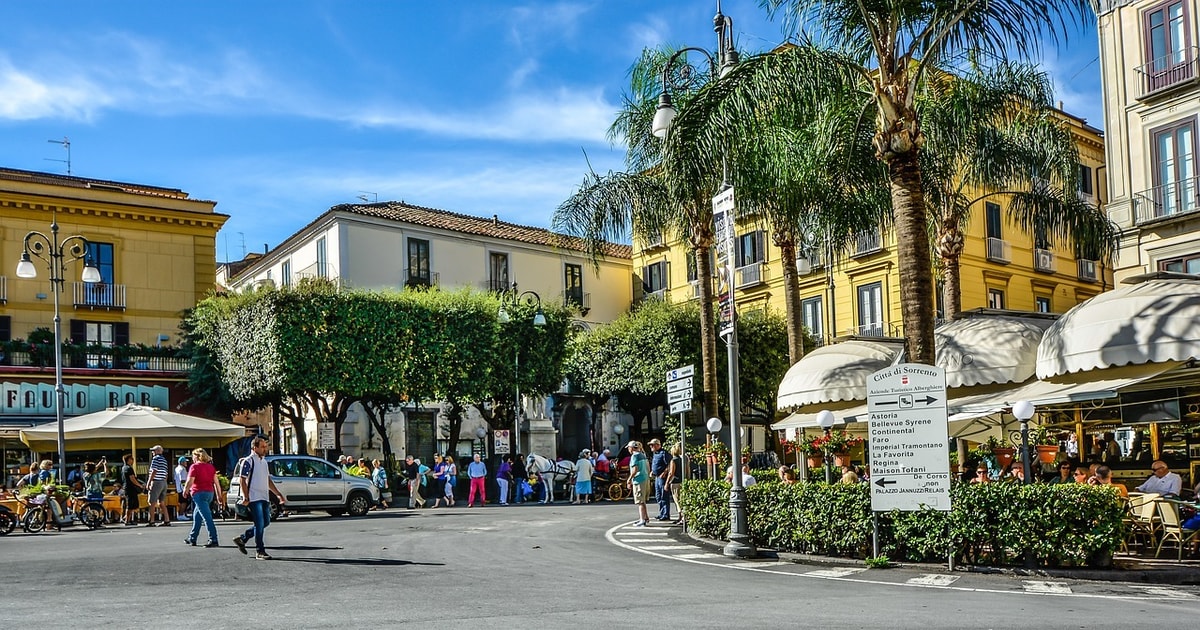 Sorrento: wycieczka po oleju, serze i limoncello | GetYourGuide